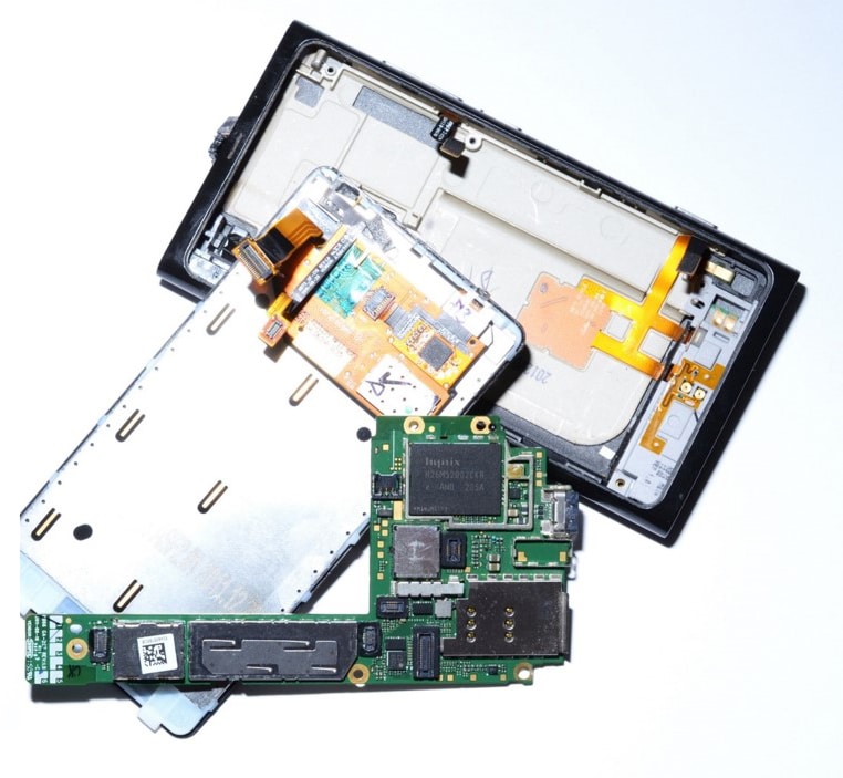Chip-Off Technique: Visual Guide to Mobile Forensics